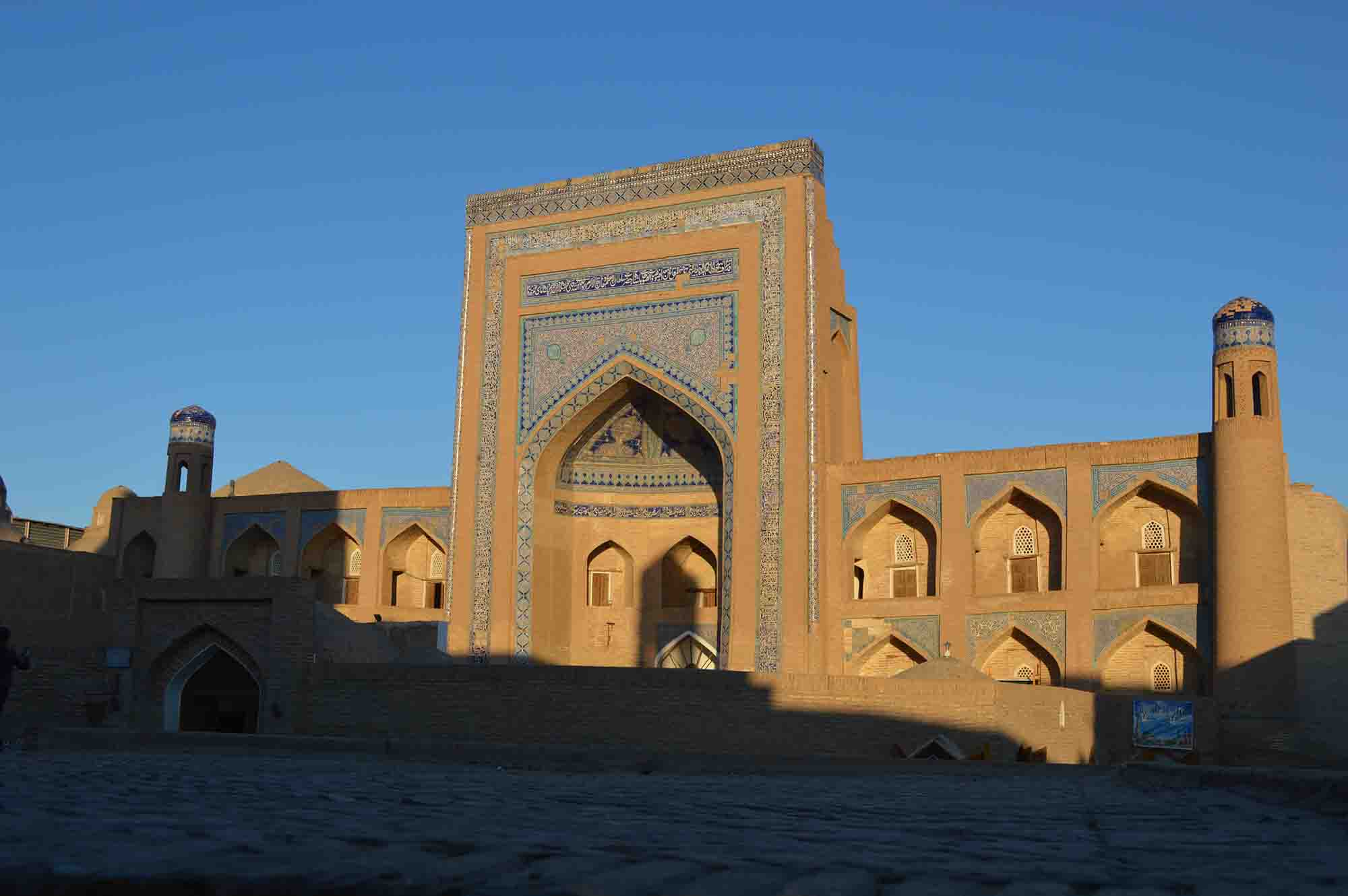 Tour Uzbekistan Scoprendo l'Uzbekistan con guida in italiano